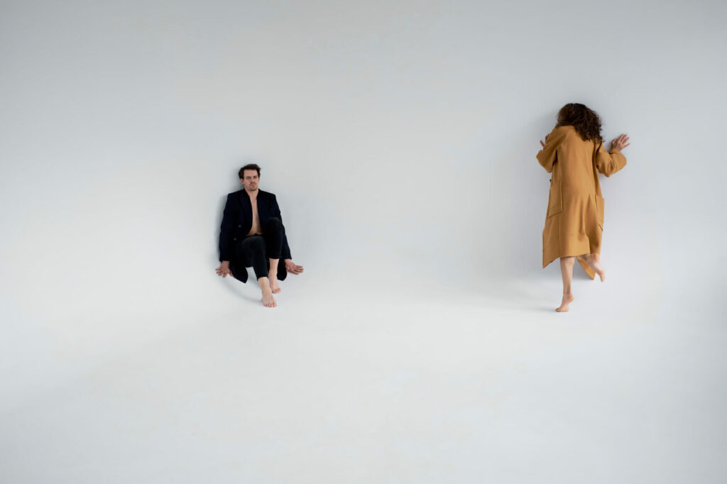 Unhealthy Communication Habits To Be Aware Of & How to Respond